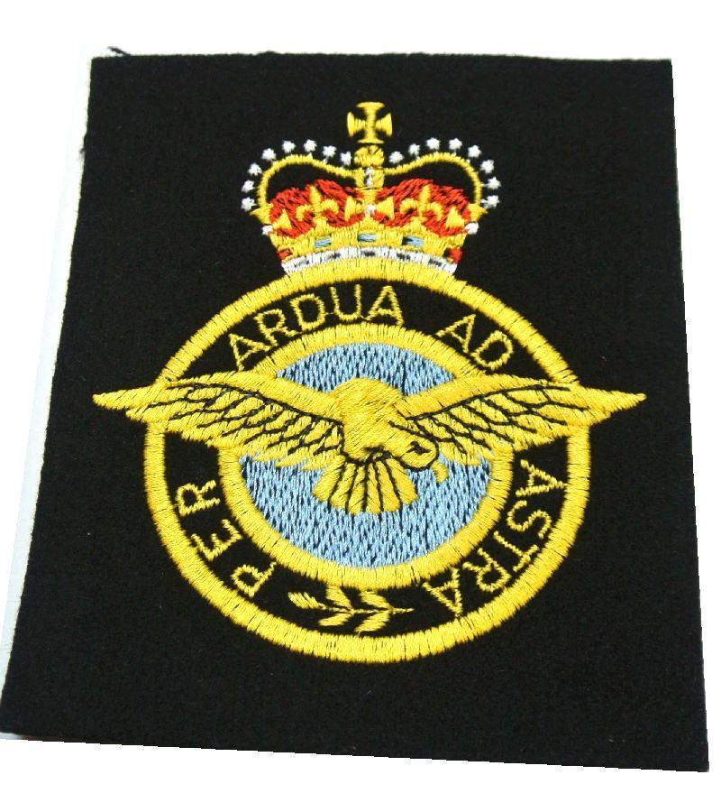 Militaria - British Militaria - Collectables - Cap Badges